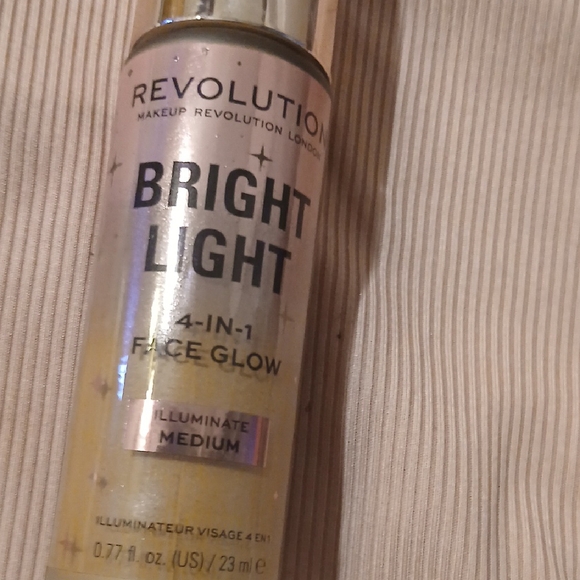 Revolution | Makeup | Revolution Bright Light 4in Face Glow Illuminate ...